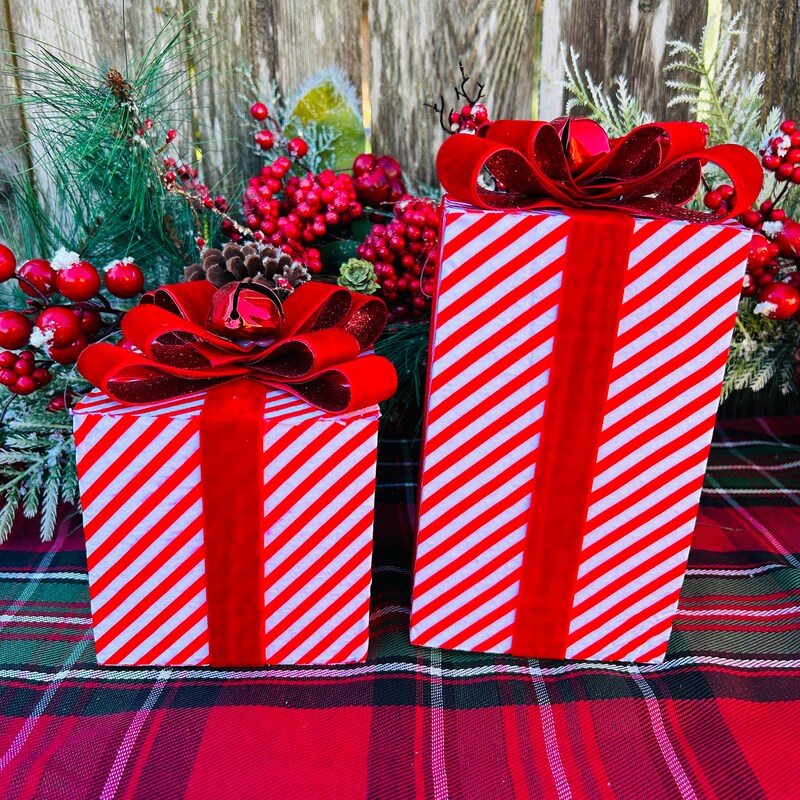 Gift Box Ornament - 60+ Gift Ideas for 2024