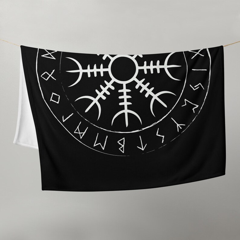 Aegishjalmur - Ægishjálmur - Viking Runes - Throw Blanket - Etsy