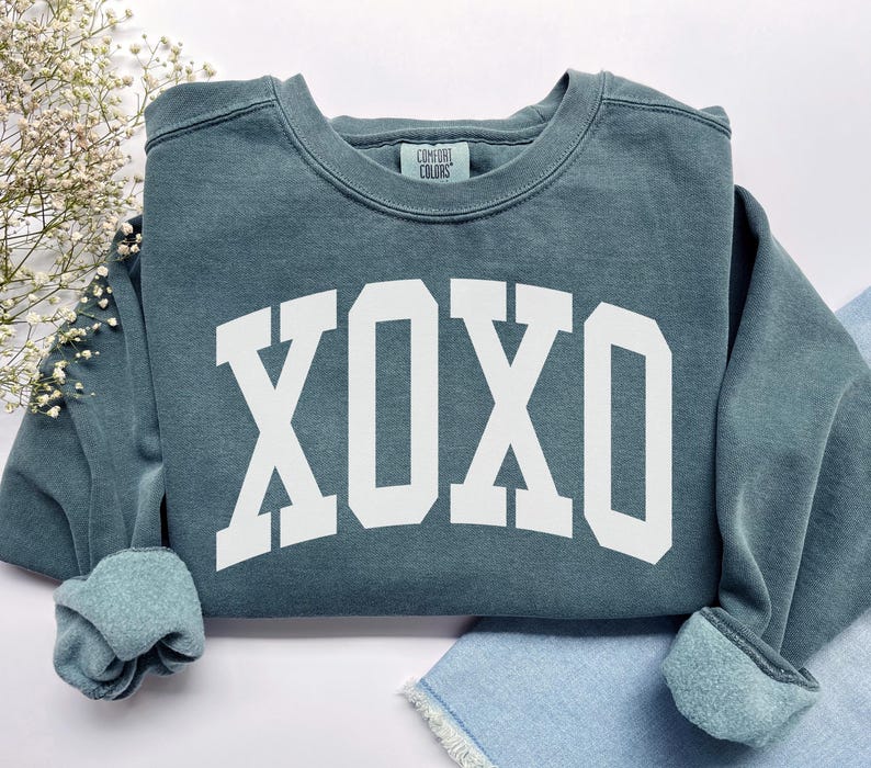 XOXO Sweatshirt, Comfort Colors XOXO Shirt Valentines Day Gift XOXO ...