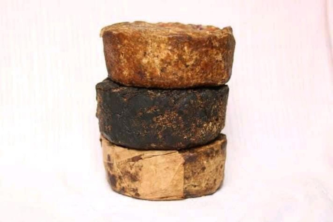 Black Soap, Anti Button and Stains, Treats Imperfections in Depth - Etsy