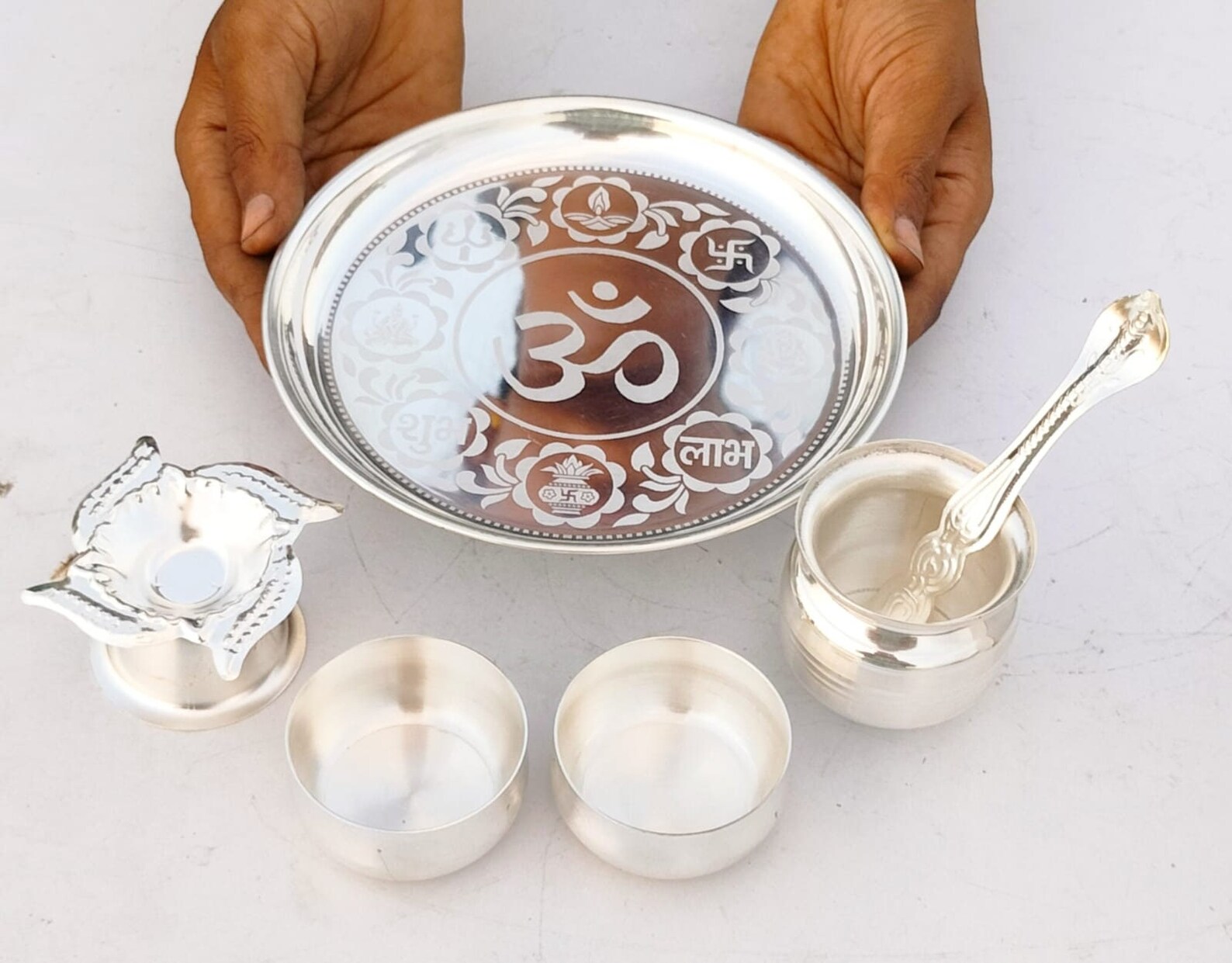 German Silver-pooja Thaali-thaal Set|diya-tray-bowls-plate-chowki-bell ...