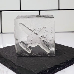 Personalized Whiskey Ice Cubes With Your Aircraft | Customized Whiskey ...