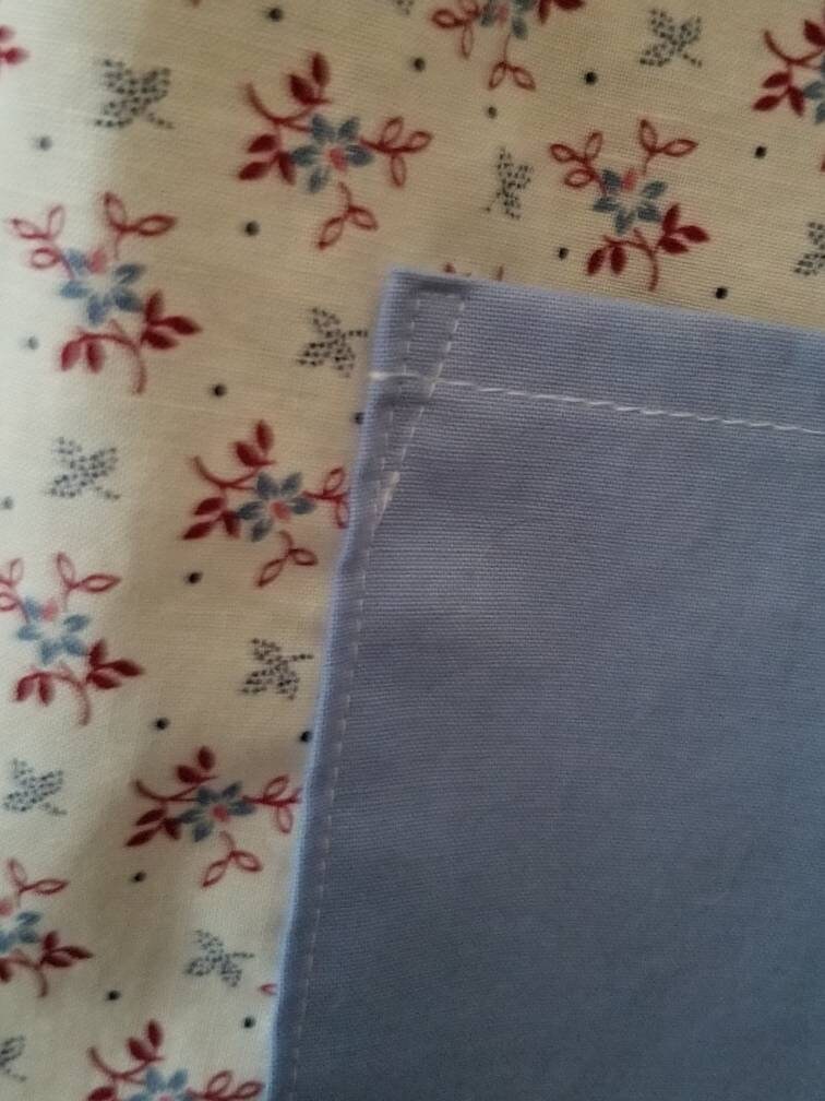 Adorable, contemporary Pinifor apron. Size SMALL. Cross back. Cooking ...