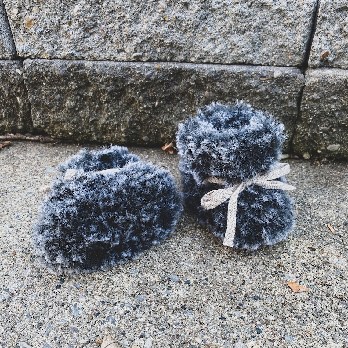 Fur Baby Booties | Soft Baby Booties | Baby Crib Shoes | Fuzzy Booties ...