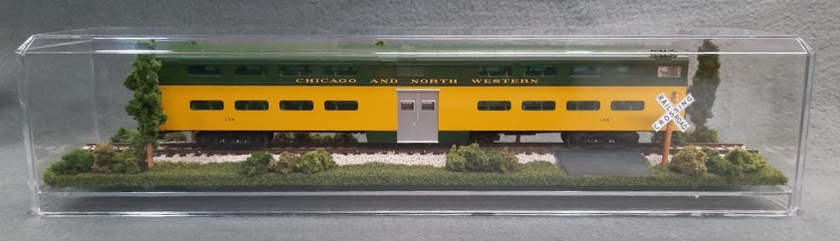 HO Scale 16" Single Track- Train DISPLAY Case-summer Scene-w/ Railroad ...