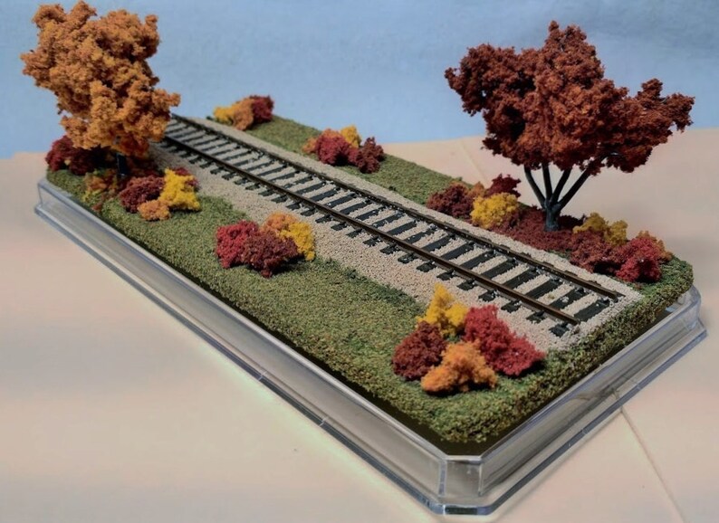HO Scale 9 Single Track fall Foliage Scene - Etsy