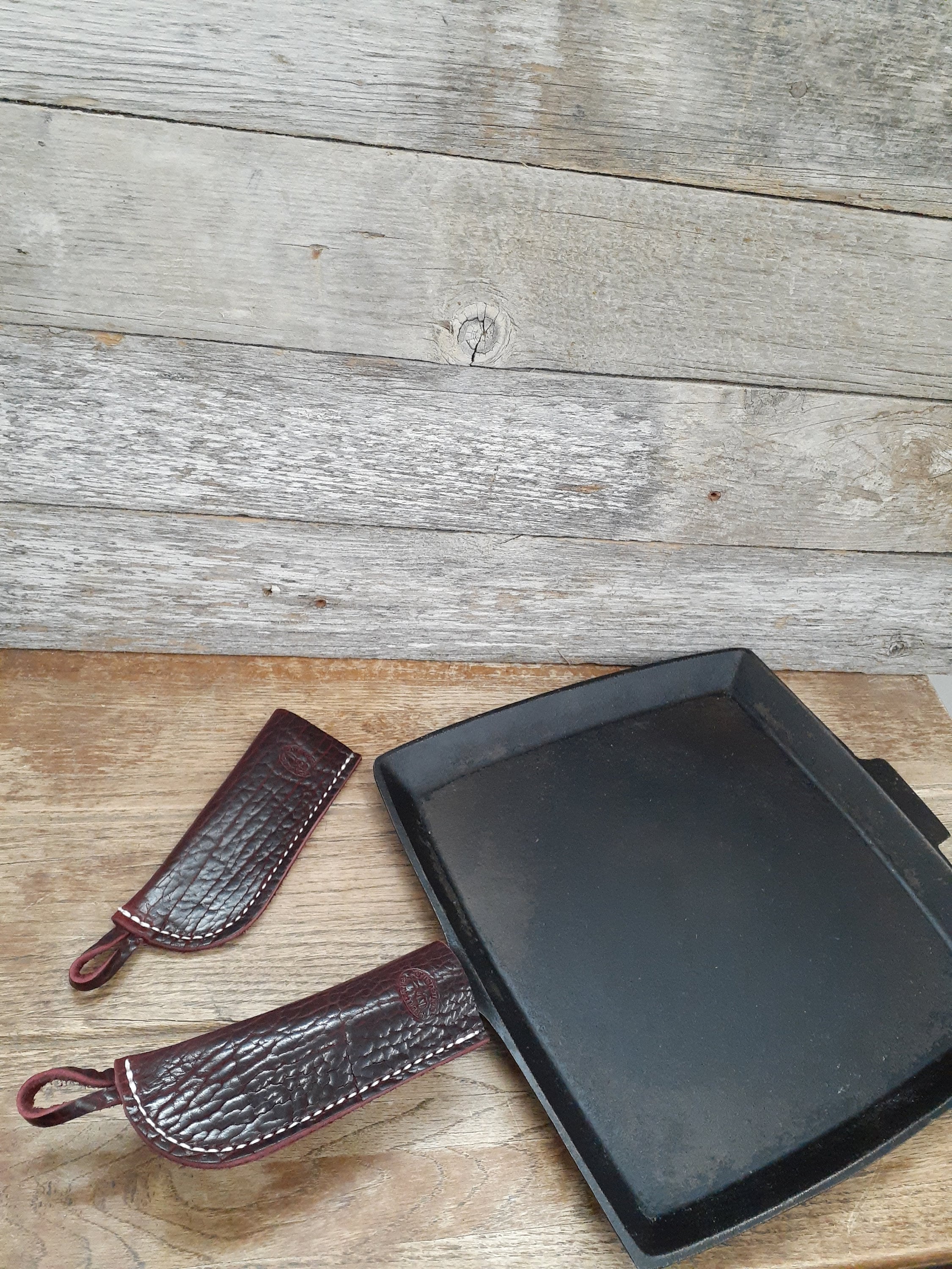 BUFFALO Leather Pan Handle Covers. Cast Iron Pan or Skillet Handle ...