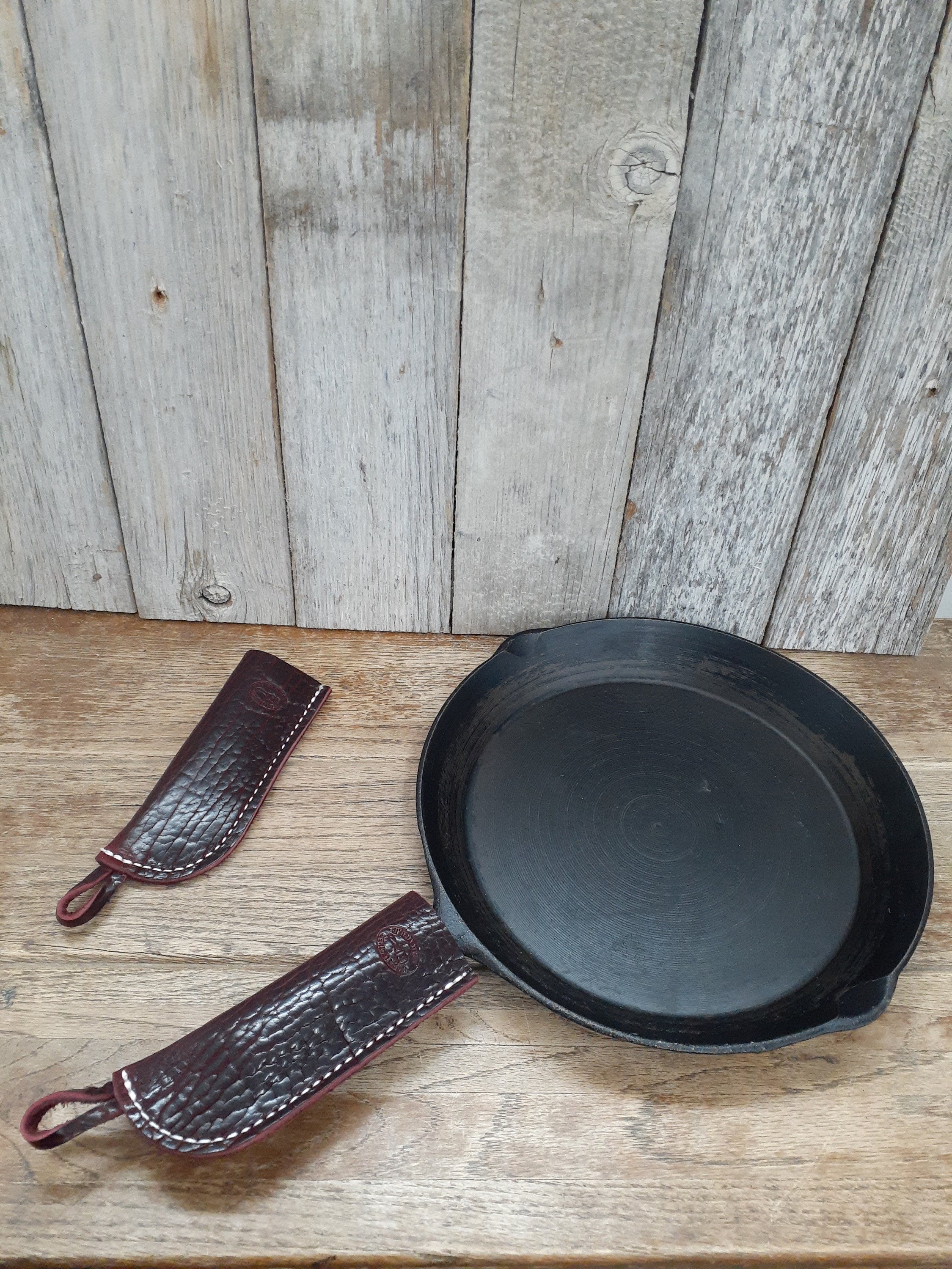 BUFFALO Leather Pan Handle Covers. Cast Iron Pan or Skillet Handle ...
