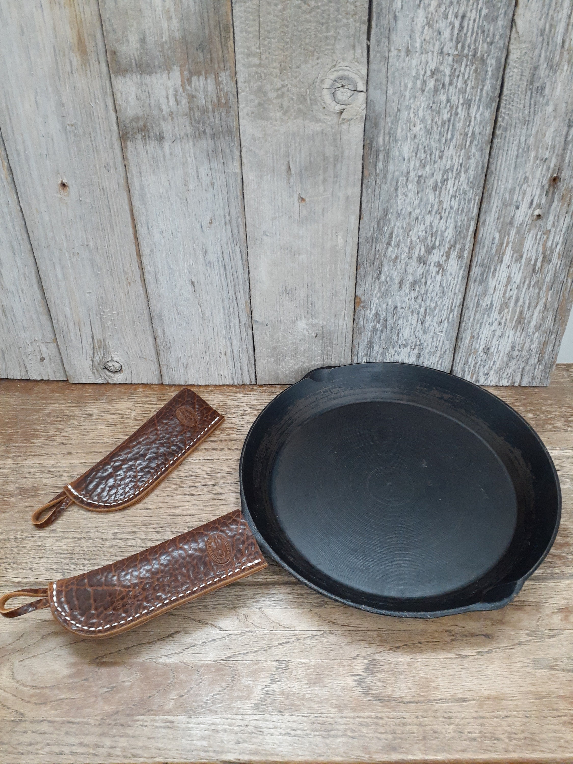 BUFFALO Leather Pan Handle Covers. Cast Iron Pan or Skillet Handle ...