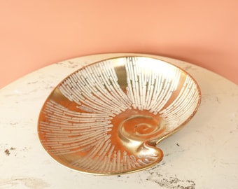 Pottery Shell Bowl | Etsy