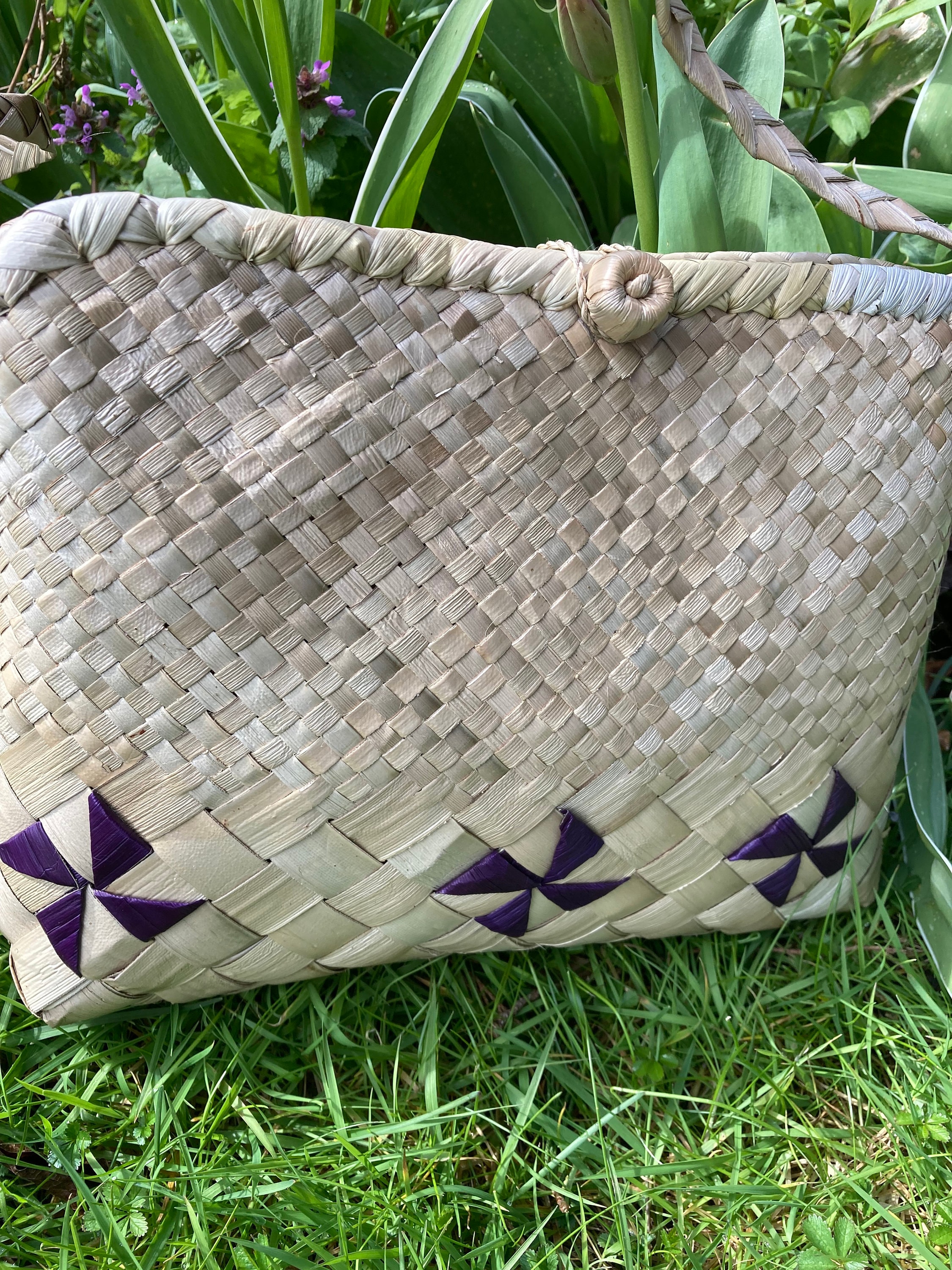 Palm Leaf Basket Bag & Coconut Fan Combo. Natural Pandanus Basket Tote ...