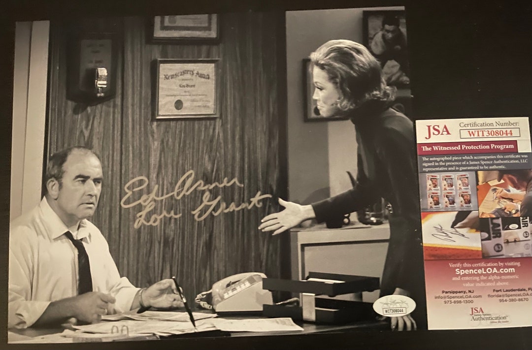 Ed Asner the Mary Tyler Moore Show Signed / Autographed 8X10 Photo - Etsy