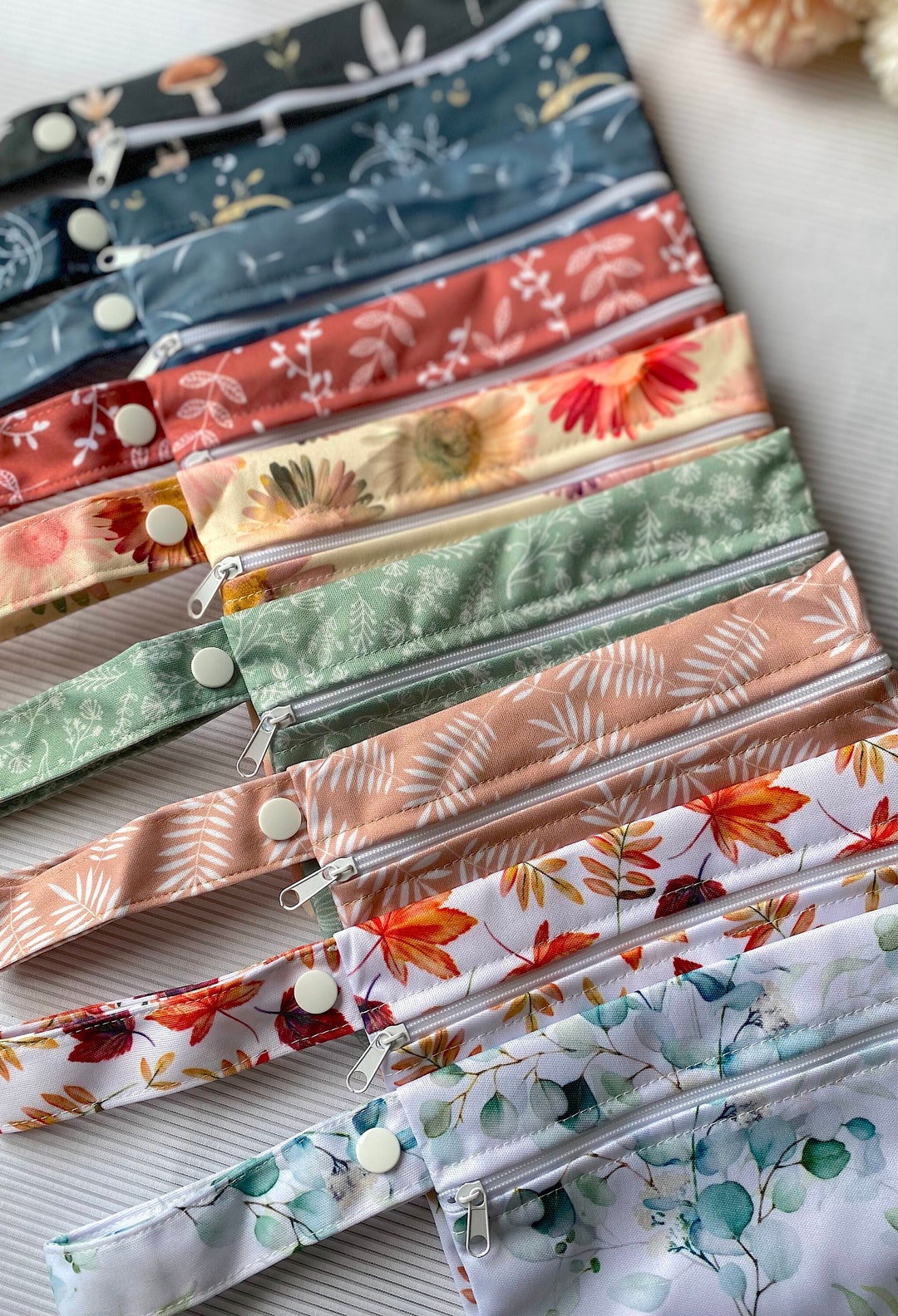 Floral Mini Wet Bag, Reusable Waterproof PUL Cloth Bag (18cm X 14cm ...