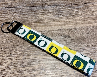 Univery of Oregon Ducks Keychain - Etsy