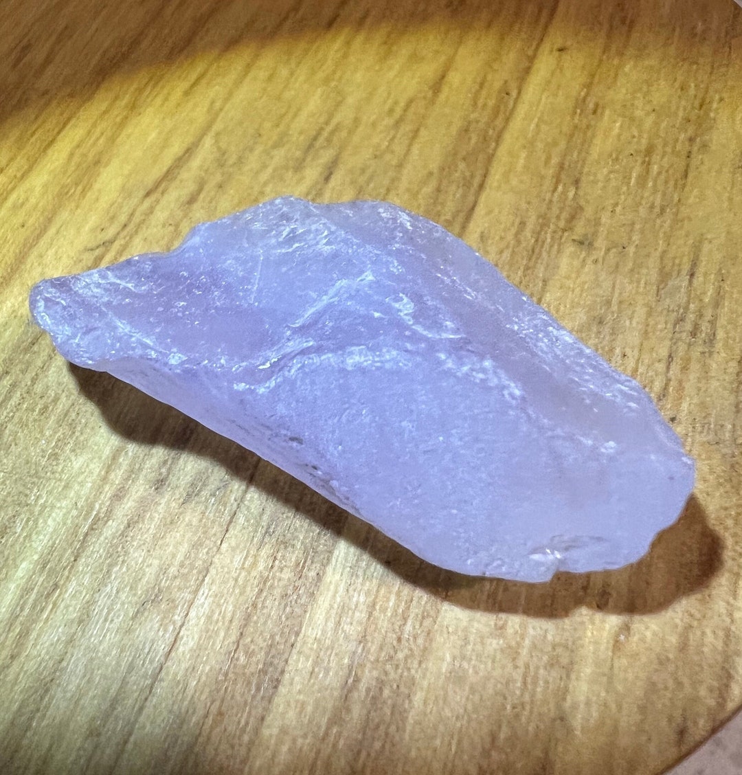 63 Crt. Gorgeous Rare Lavender Quartz. Healing Crystal. Facet Rough. - Etsy