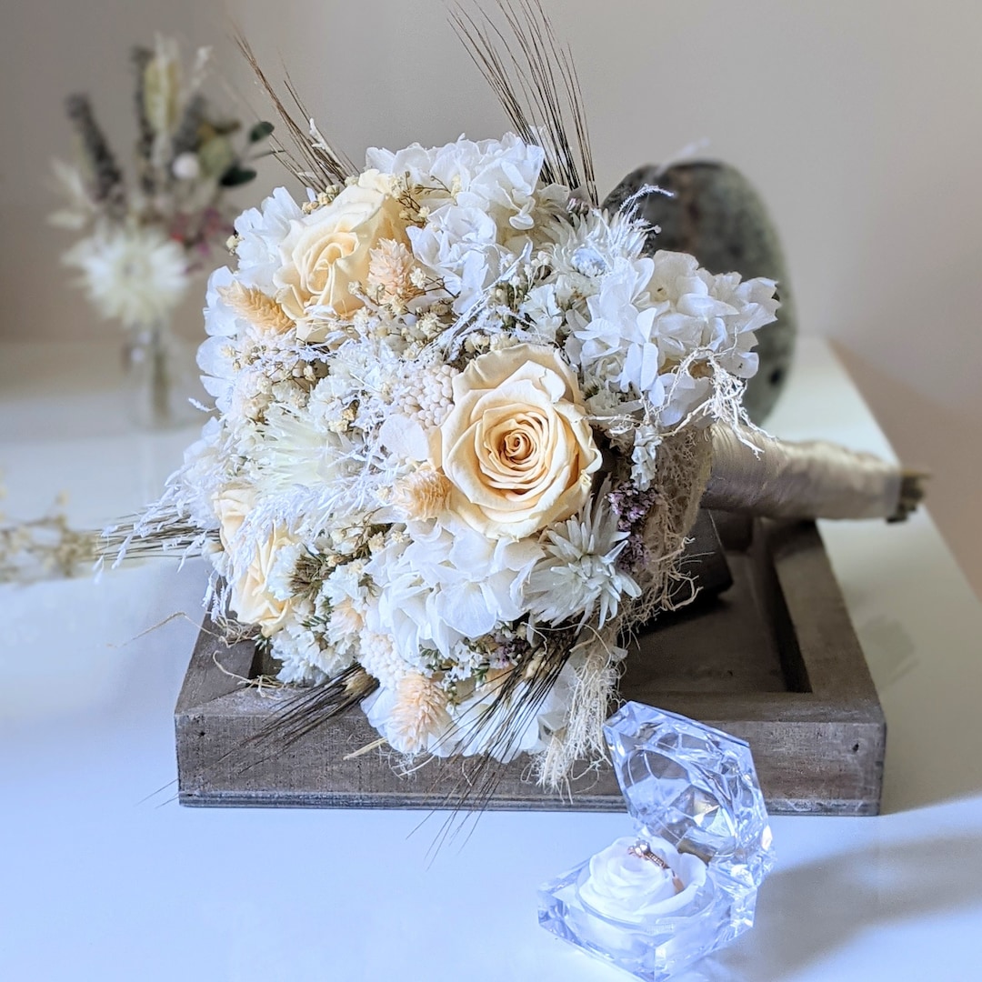 Laly Bridal Bouquet, Eternal Roses & Beige Dried Flowers, Natural ...
