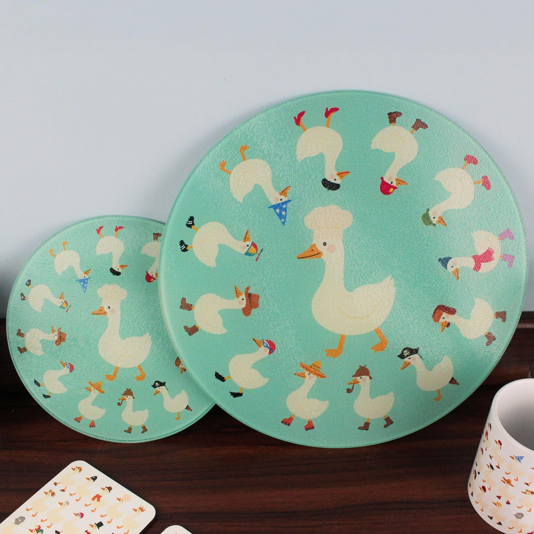 Cheeky Goose Round Glass Worktop Protector/textured Chopping Board ...