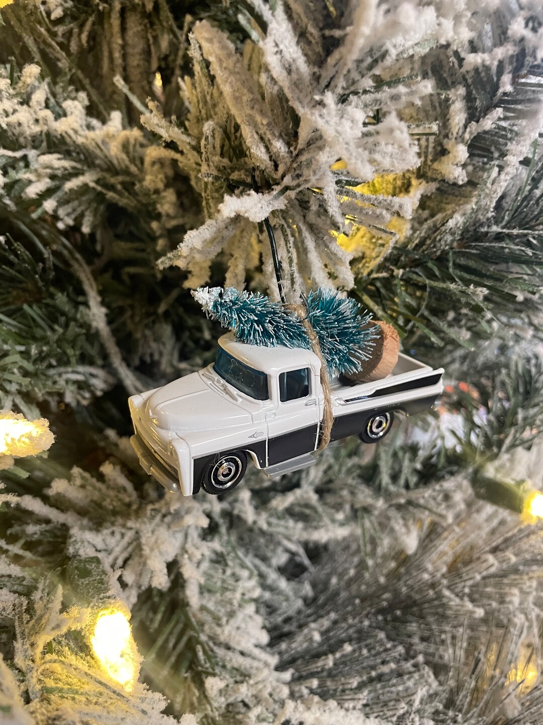 Dodge Sidestep 1957 White / Black Carrying Christmas Tree - Etsy Canada