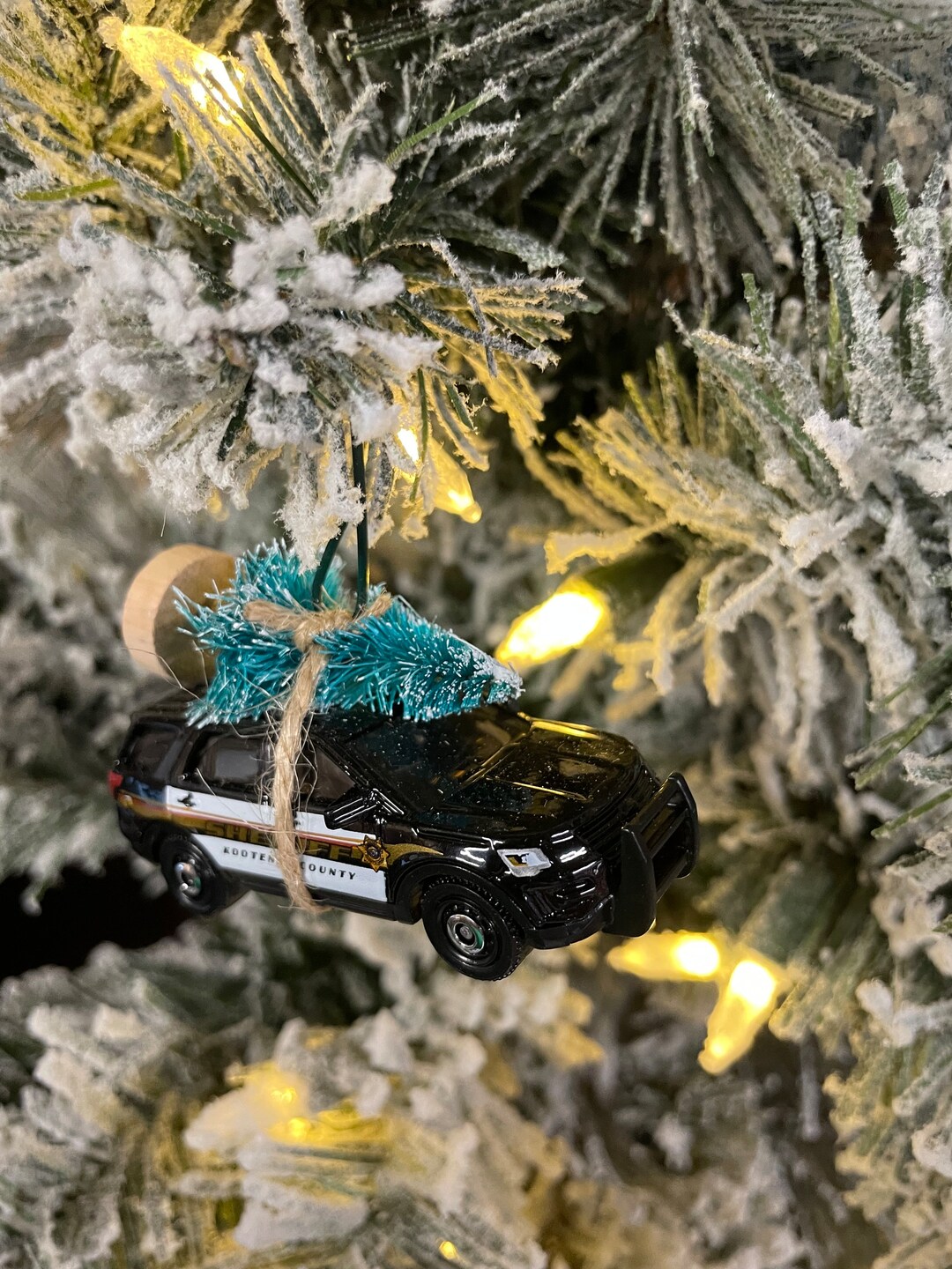 Ford Police Interceptor Carrying Christmas Tree Christmas Ornament Hot ...