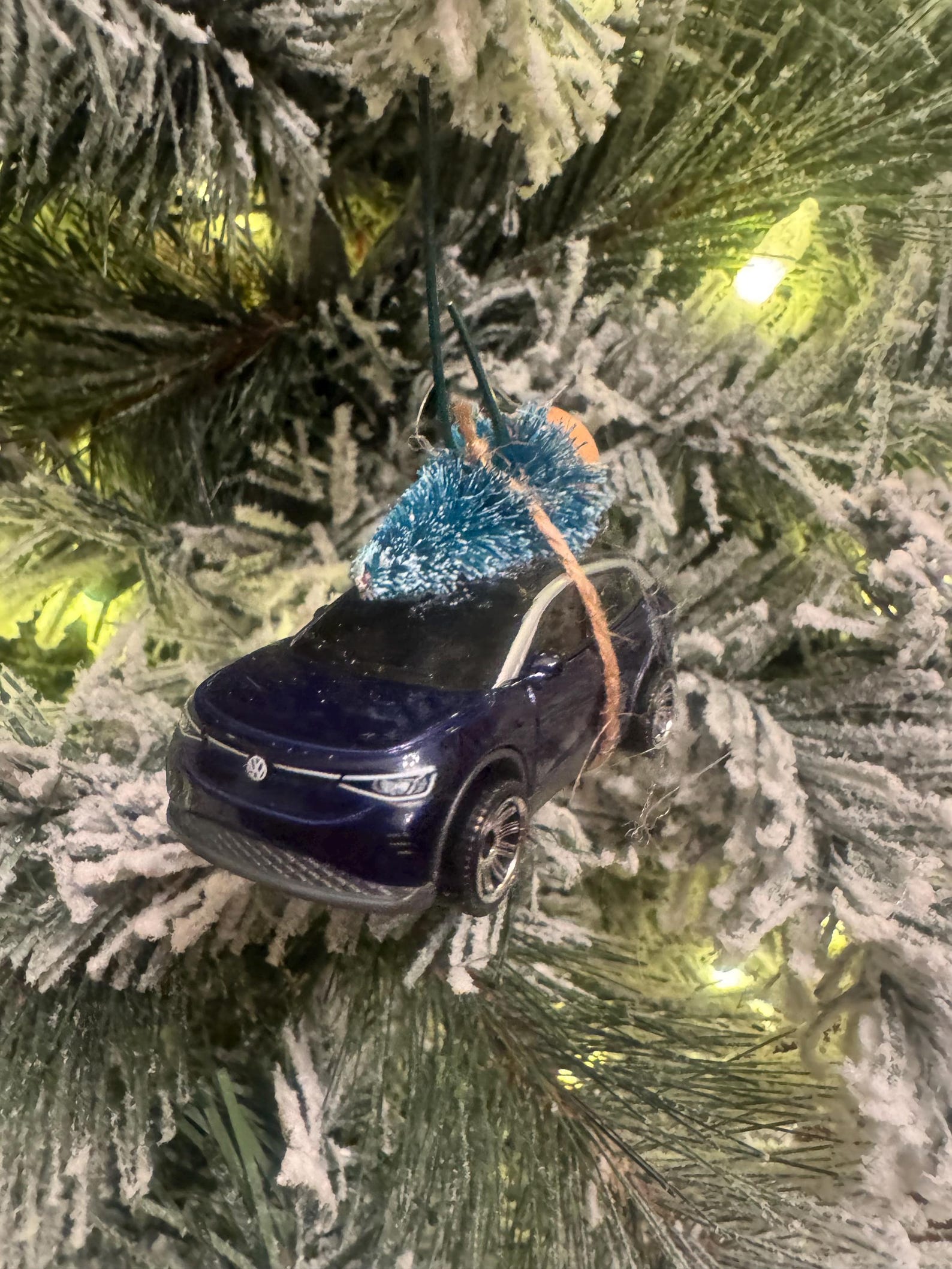 VW ID.4 EV Blue Carrying Christmas Tree Christmas Ornament Hot Wheel ...