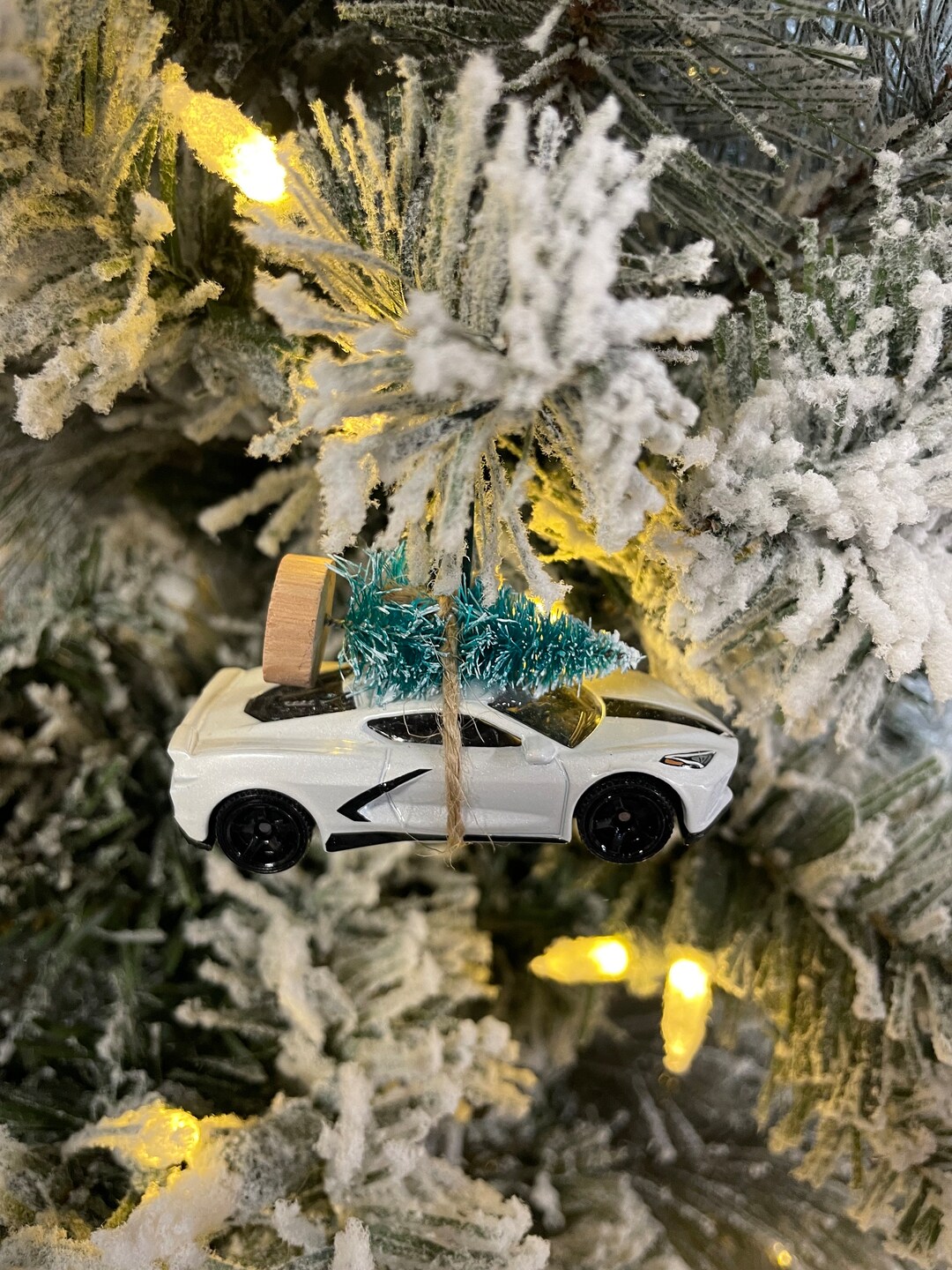 Corvette C8 White Carrying Christmas Tree Christmas Ornament Hot Wheel ...