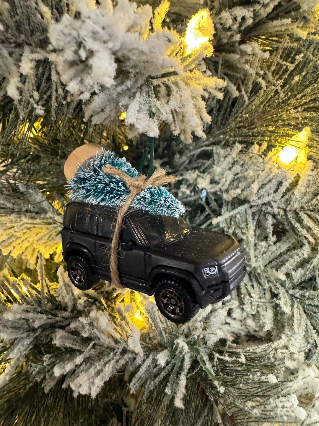 Land Rover Defender Black Carrying Christmas Tree Christmas Ornament ...