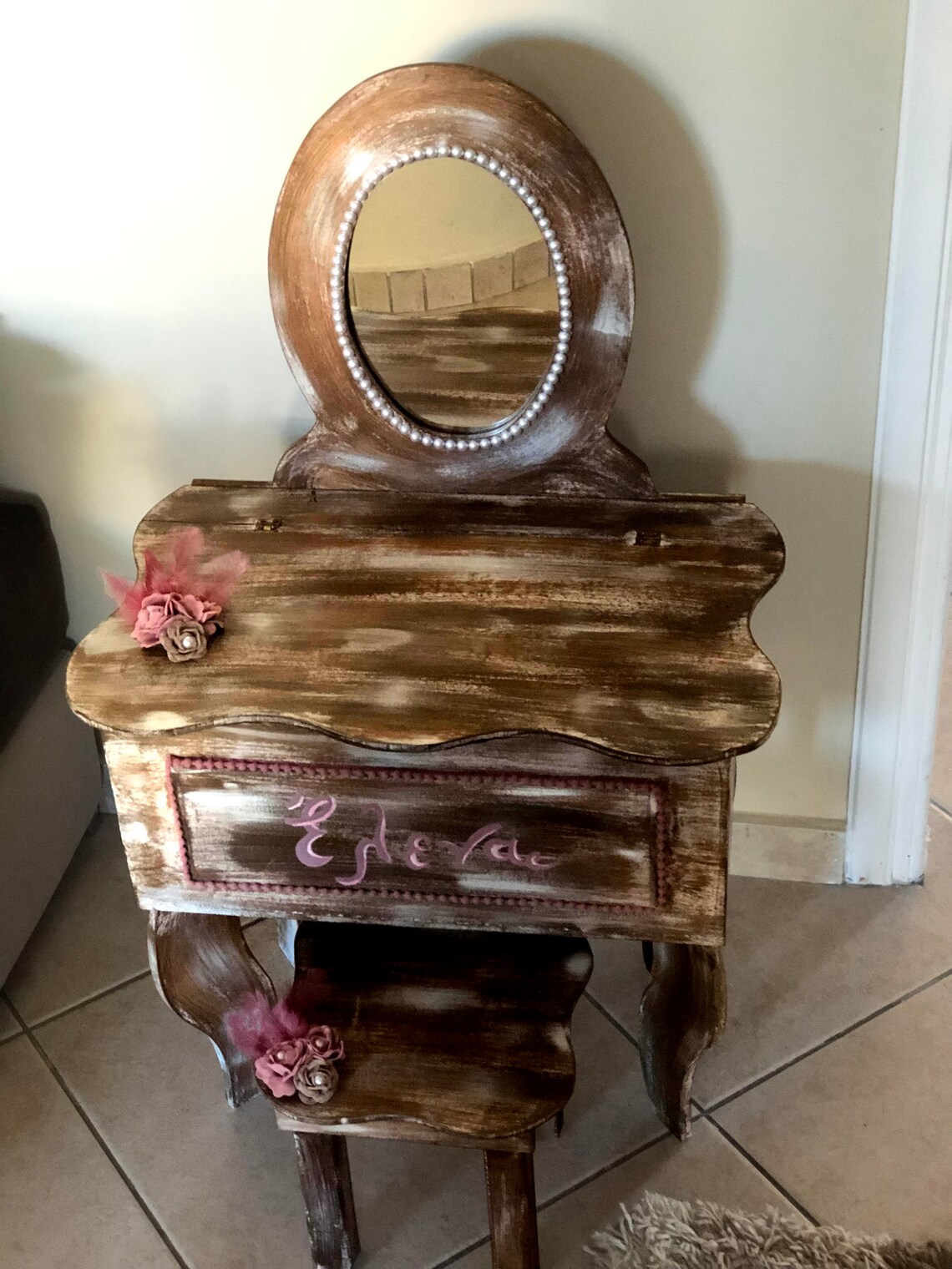 Vintage Girls Dressing Table Vintage Boudouir Luxury Table Make up ...