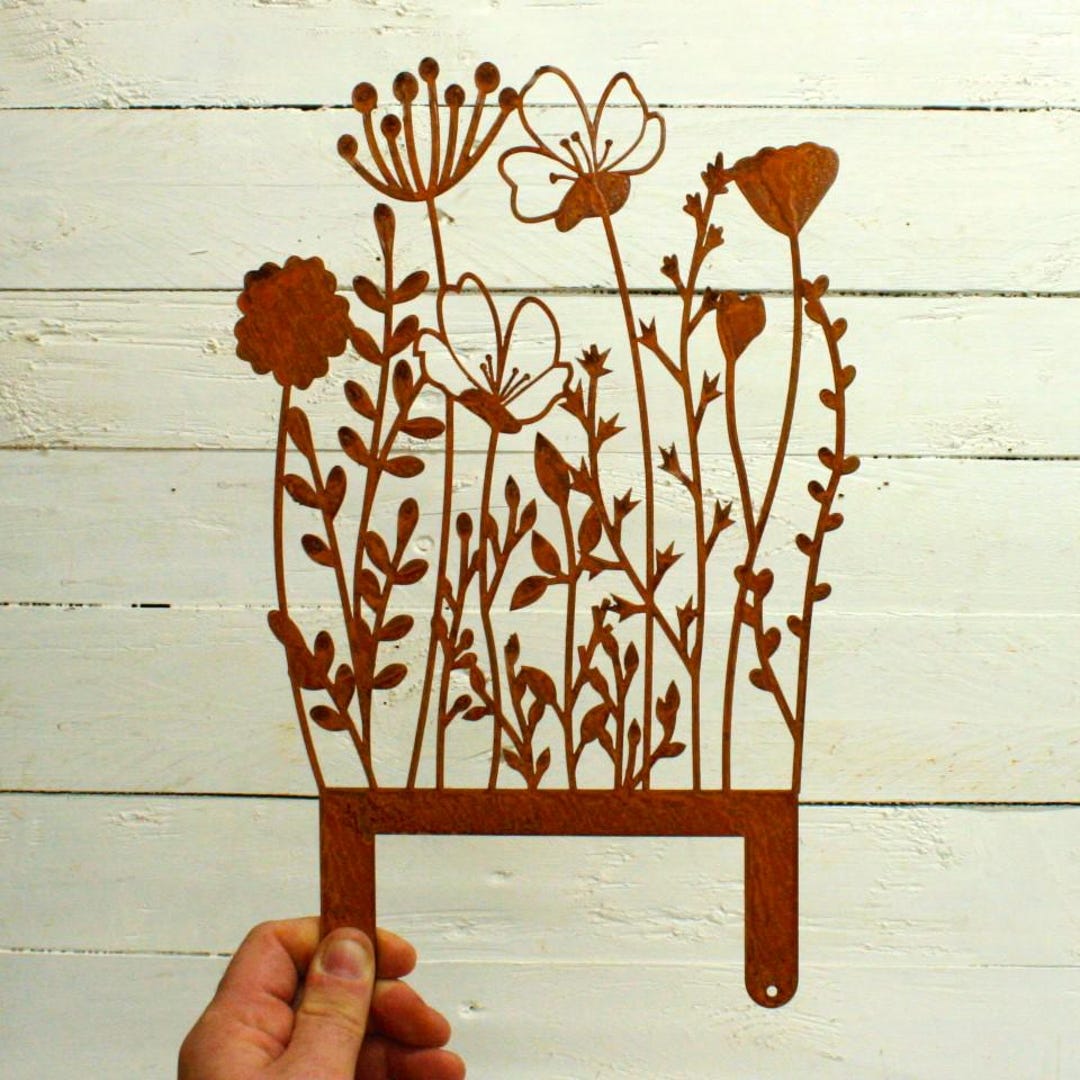Metal Wildflowers Garden Stake Screen Stake Ornament Rusted Decoration ...