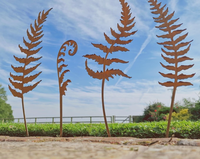 Fern Sculpture With Fern Leaves Garden Sculpture Rustic Rusty Garden ...