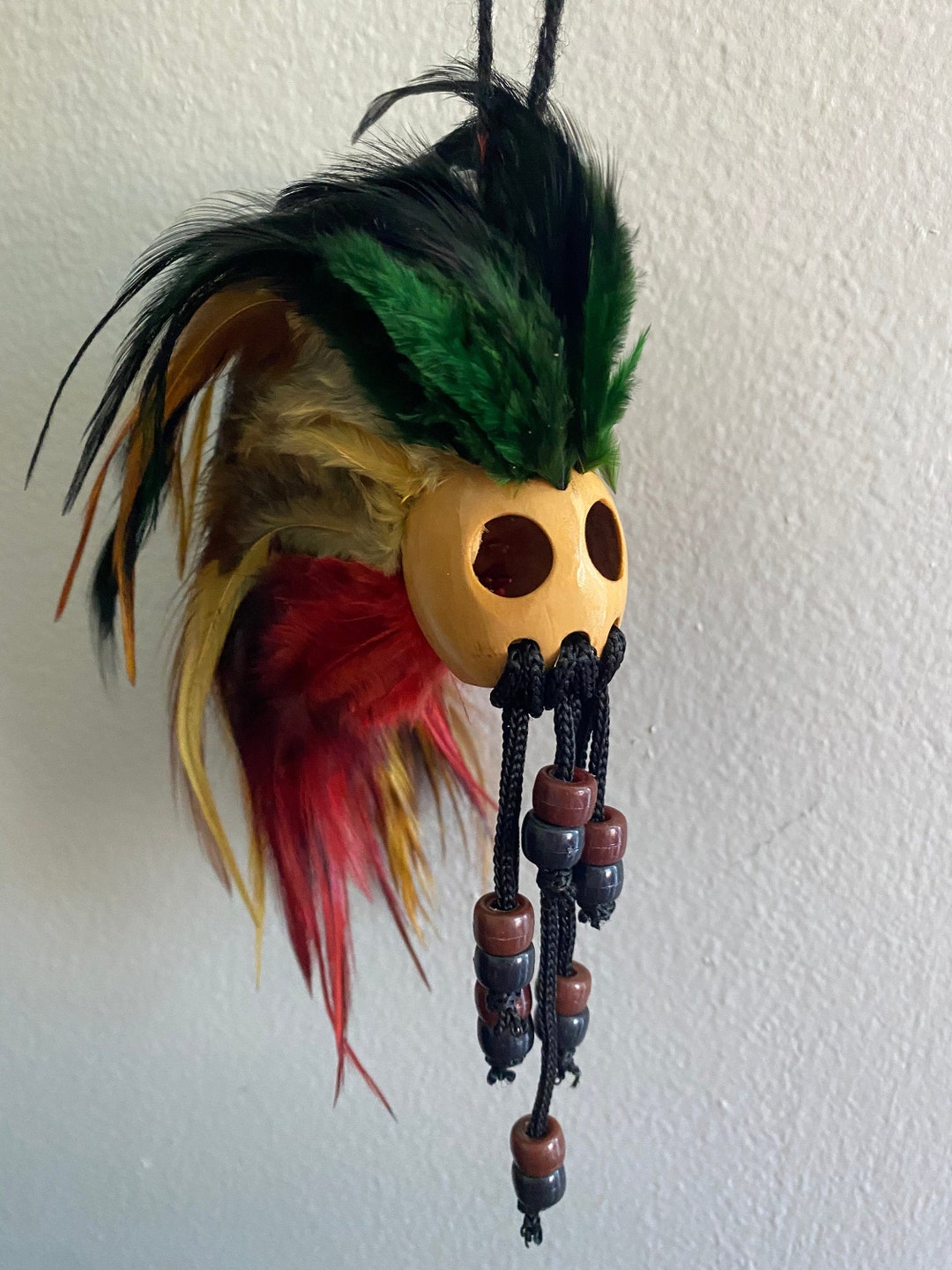 1" Kamani Nut Rasta Colored Feathers Ikaika Hawaiian Warrior Helmet ...