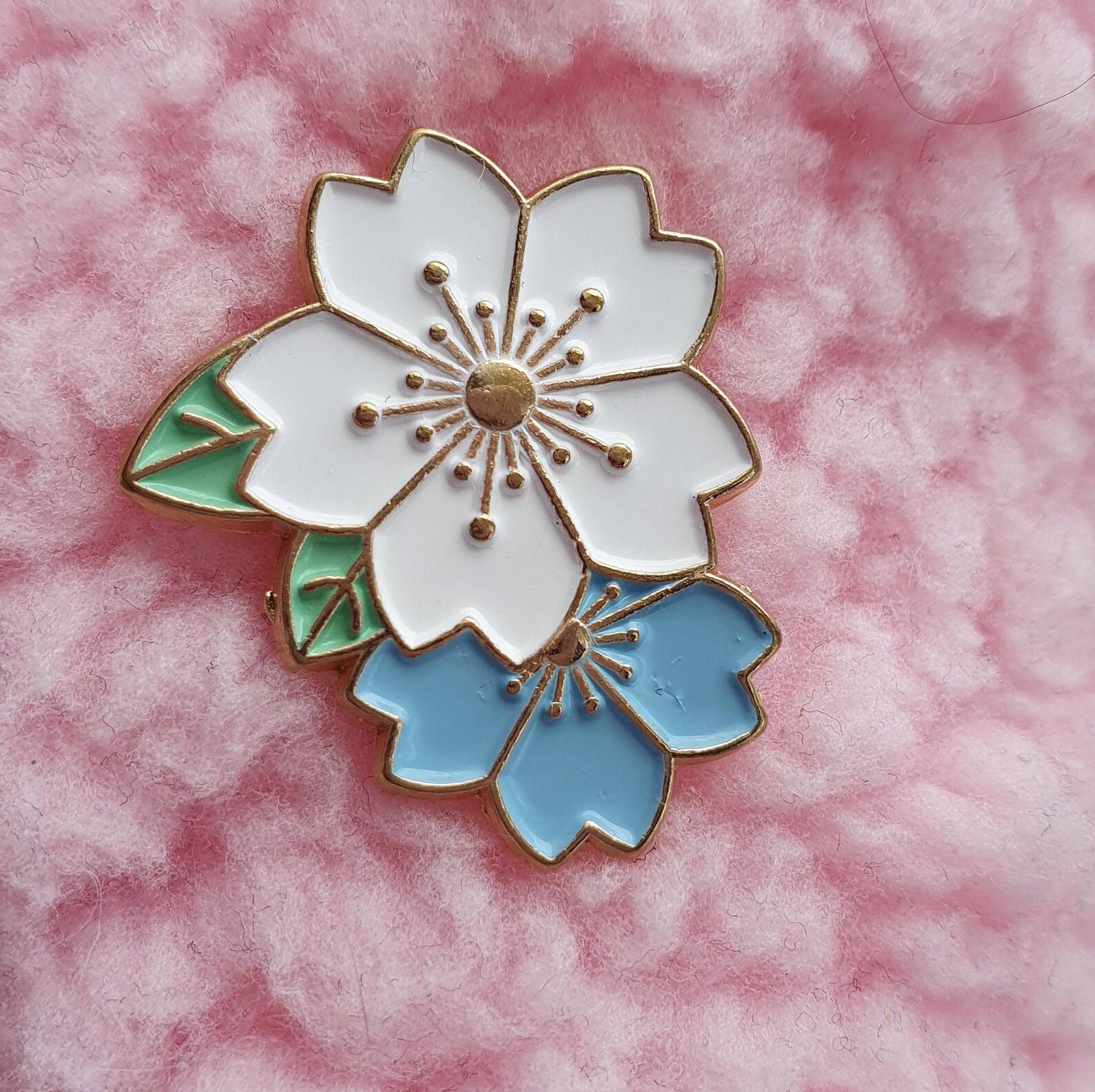 Flower Enamel Pin Badges, Flower, Blossom, Sakura, Kawaii, Pin, Pins ...