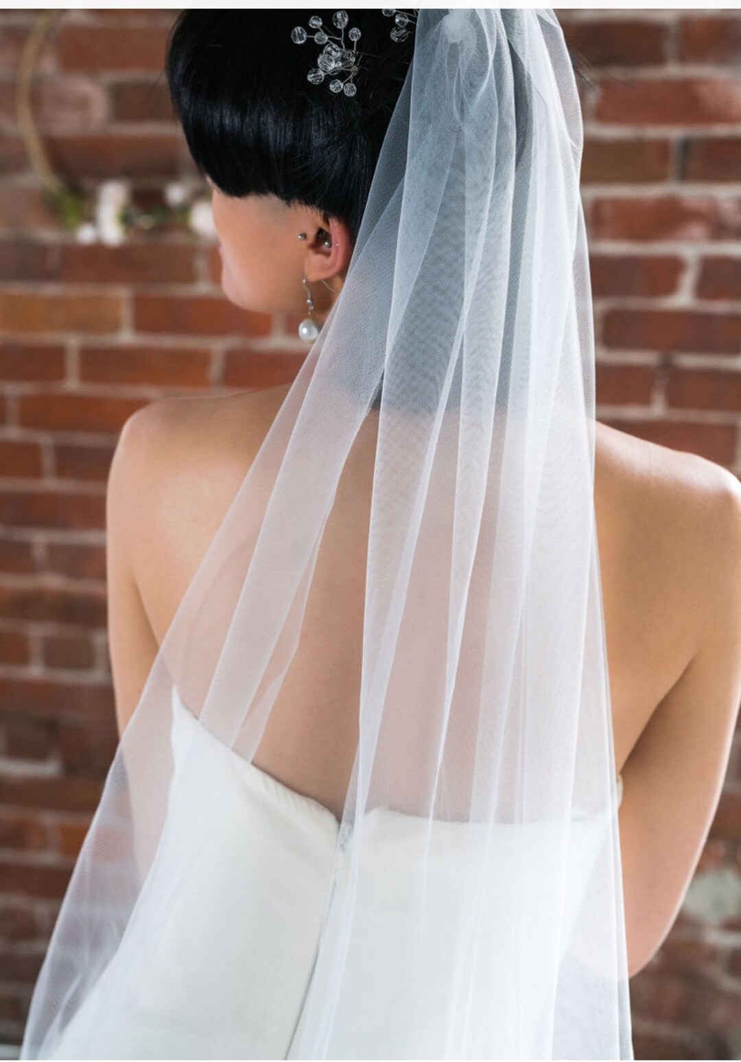 Plain Oval Cut Long Veil : 300cm Wide300 Long Top is Sheer With Less ...