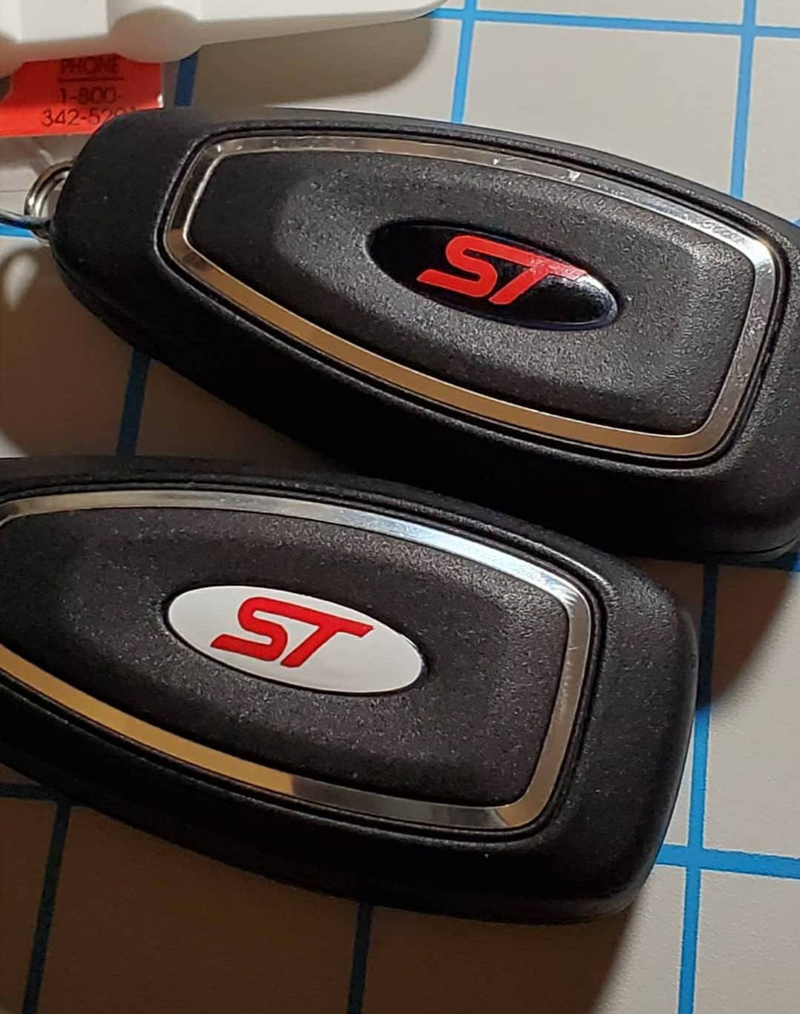 Ford Focus ST/RS & Fiesta ST Emblem Overlays custom Option - Etsy