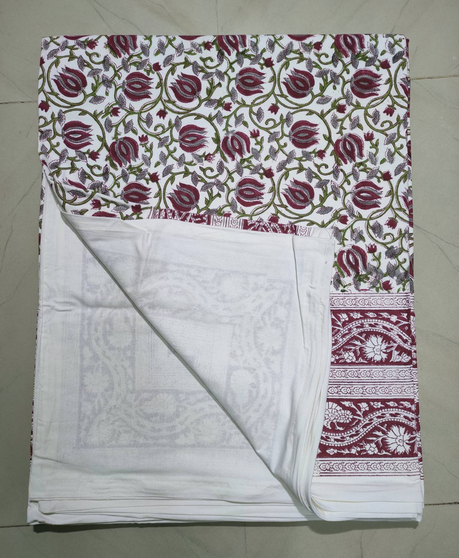 Hand Block-printed Lotus Flowers Design Bed Sheet With Fitting Pillow ...