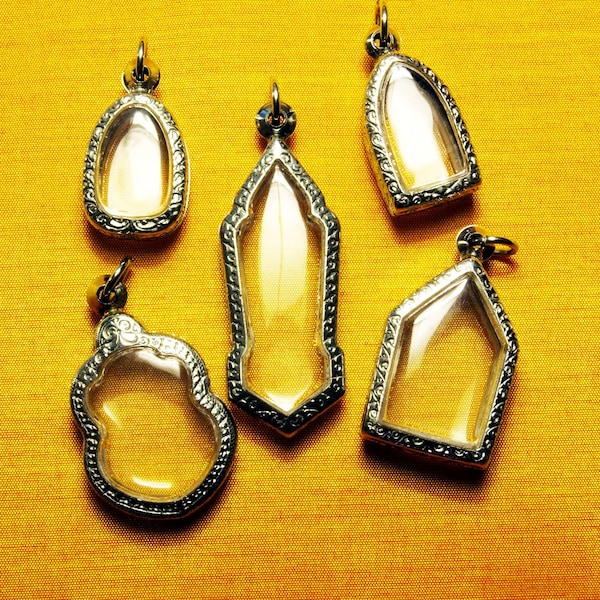 Shadow Box Necklace - Etsy