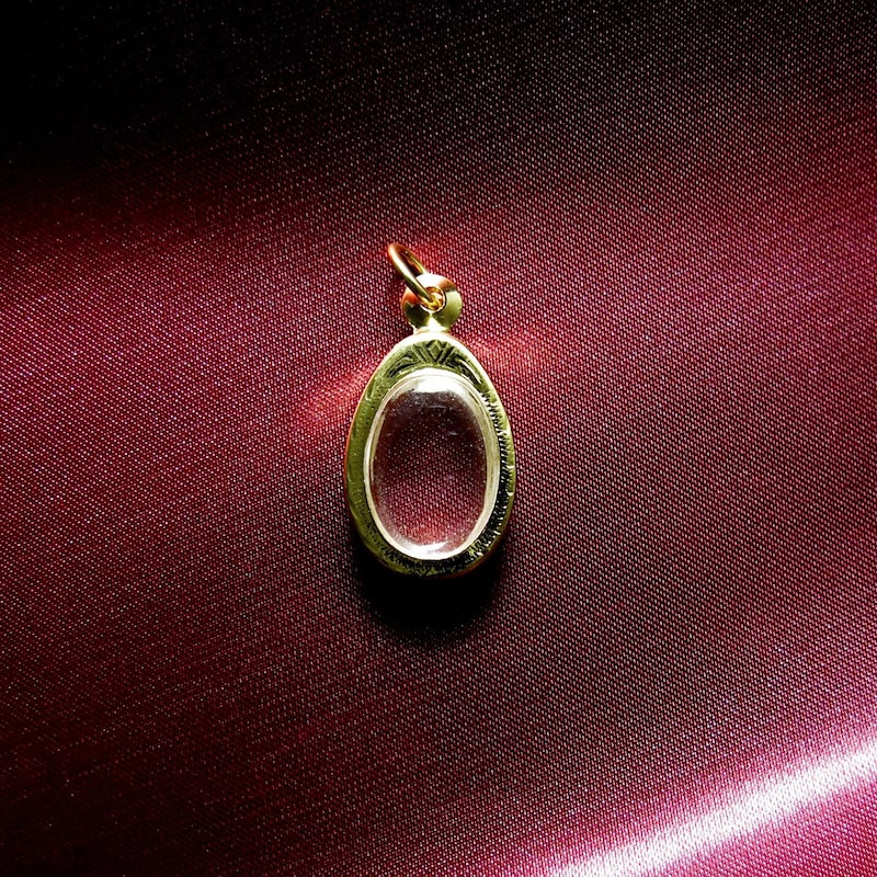 Locket Display - Etsy