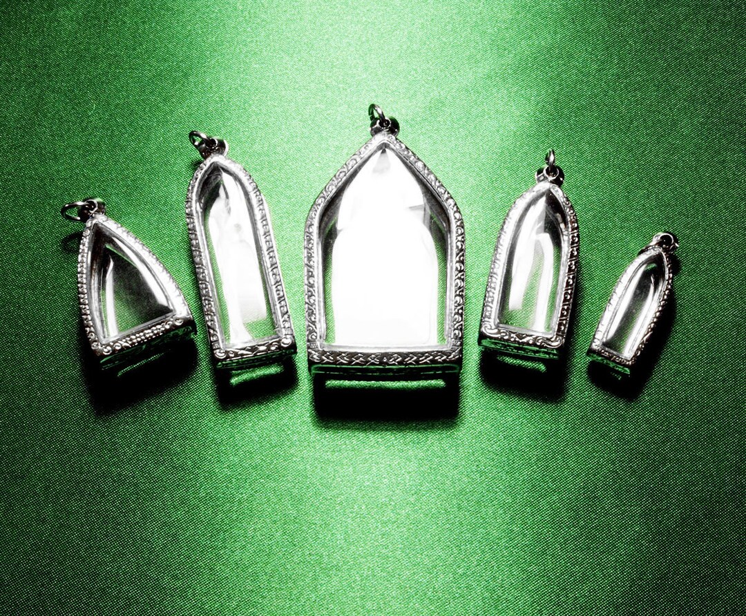 Shadow Box Pendants, Terrarium Locket, Gothic Arch, Reliquary, Art ...