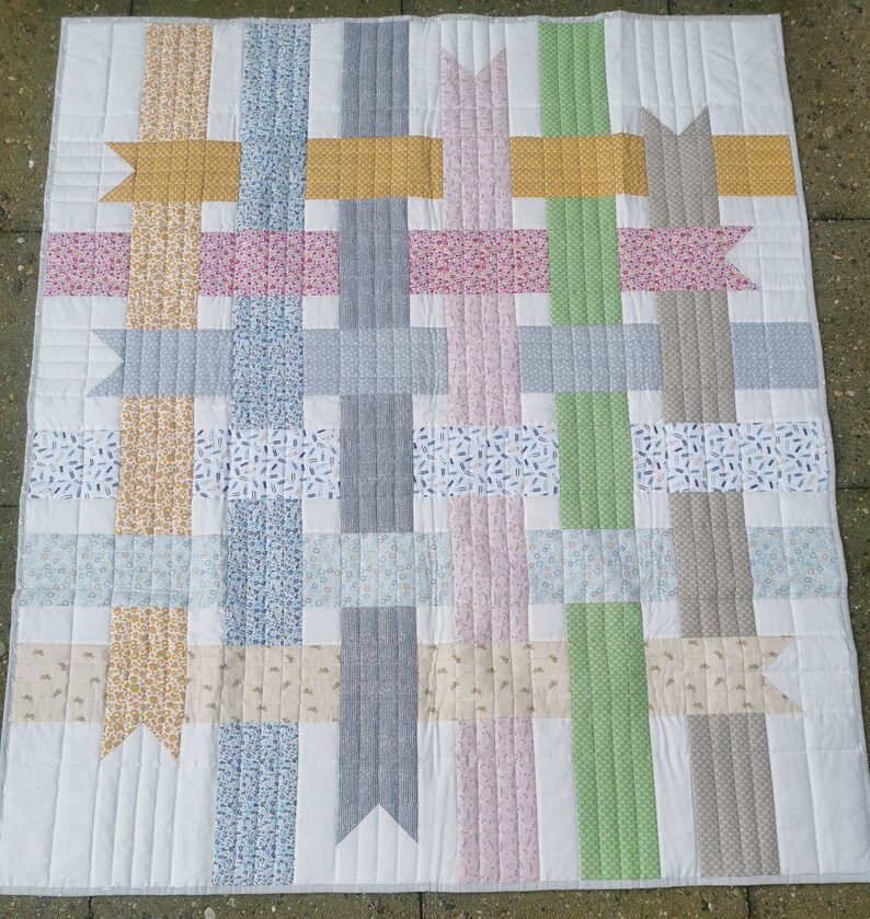 Ribbon Box Quilt - Etsy