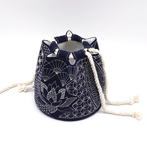 Blue Japanese Drawstring Pouch ROUND - Komebukuro - Sashiko Quilt ...