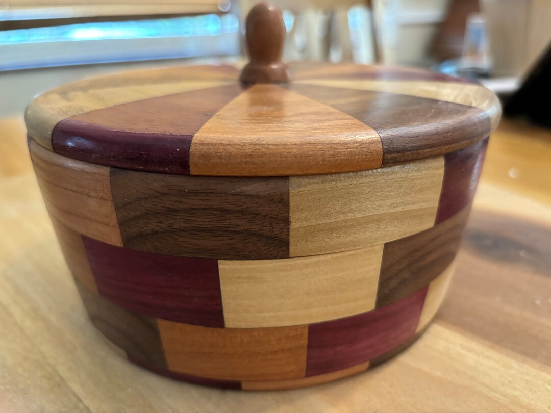 Segmented Wooden Bowl With Lid. Turned Wood Bowl. Decorative Artwork ...