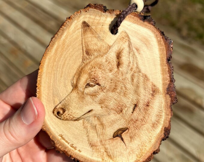 Lupo Vigile Intagliato a Mano - Etsy