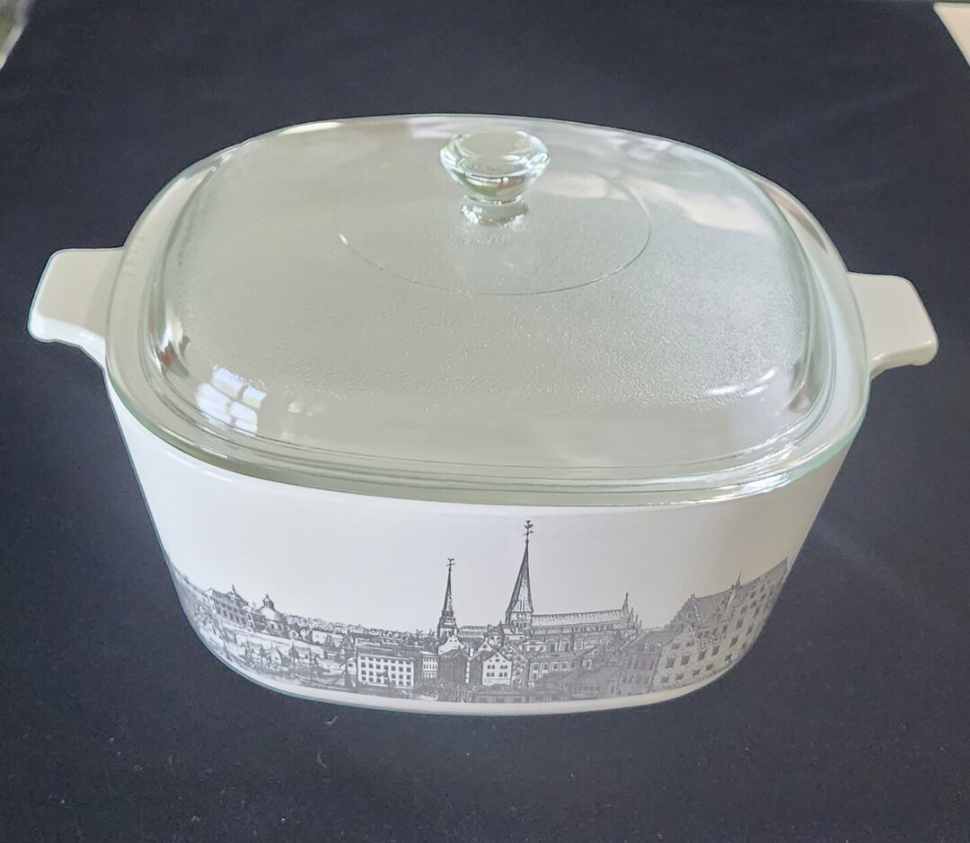 Vintage RENAISSANCE Corning Ware 2 1/2 Quart Casserole With Textured ...