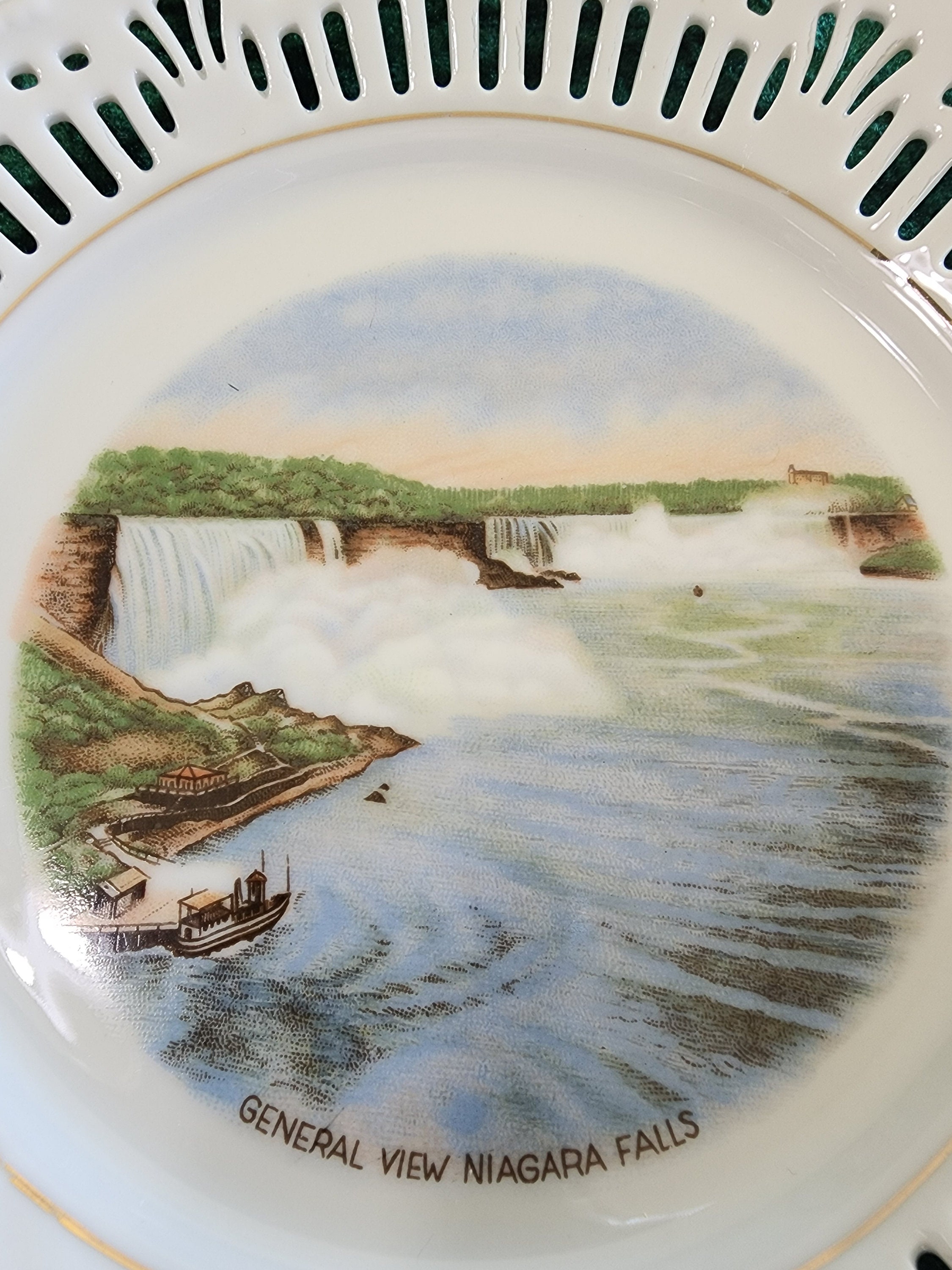 Niagara Falls Plates