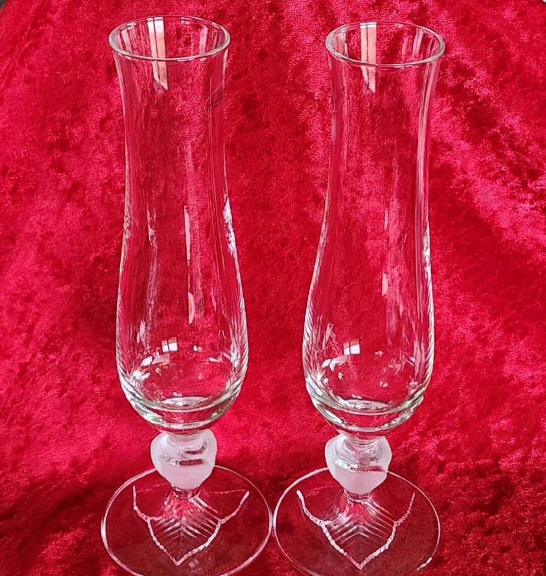2 Vintage LUCIA Vases by Cristal D'arques Durand for Avon. Frosted Leaf ...