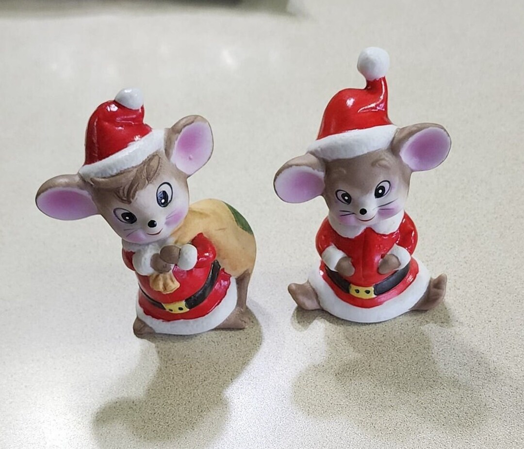 Vintage Mid Century Lefton Santa Mice With Red Suits and Hats. About 3 ...