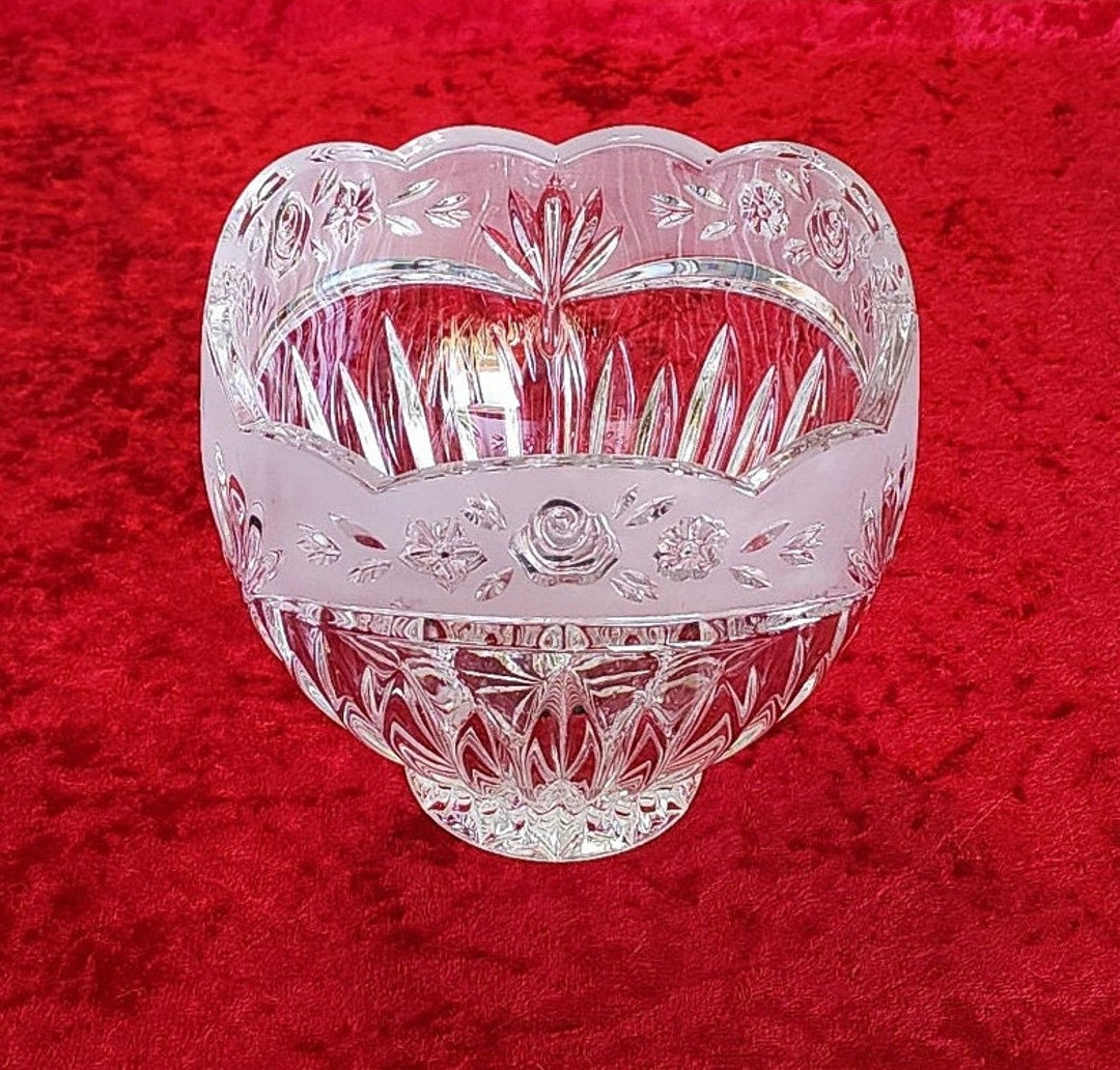 Vintage Oneida SOUTHERN GARDEN Lead Crystal Bowl Frosted Floral Edge ...