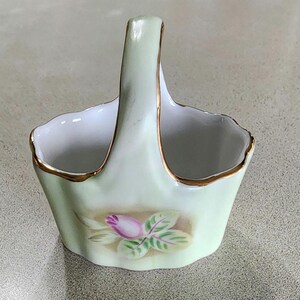 Vintage LEFTON Miniature Basket, Green With Pink Roses, Gold Edges With ...