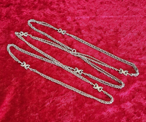 Mid Century 52 inch Long Chain Necklace with 6 Detail… - Gem