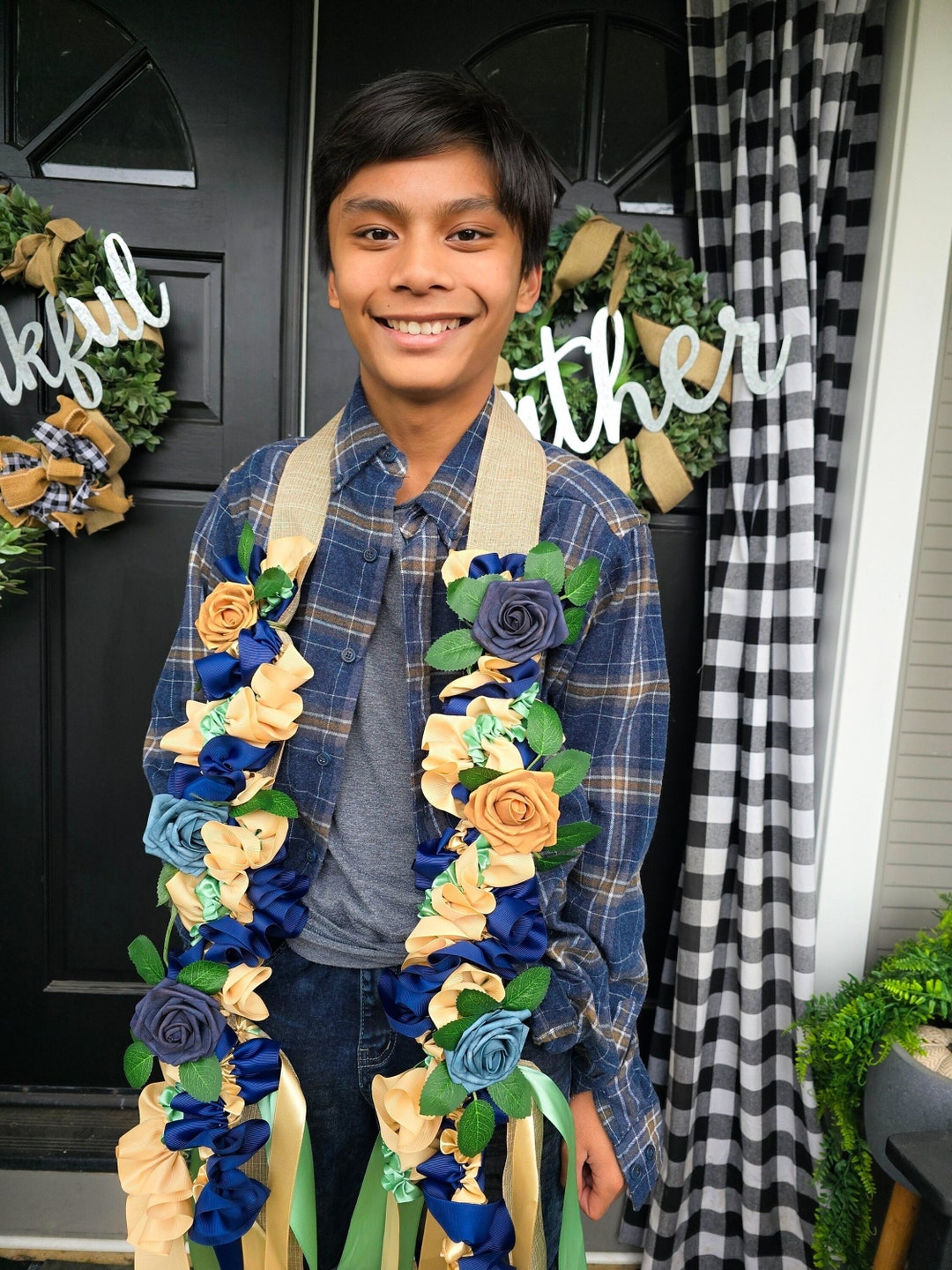 Custom School Color Graduation Celebration Rose Hawaiian Ribbon Lei - Etsy