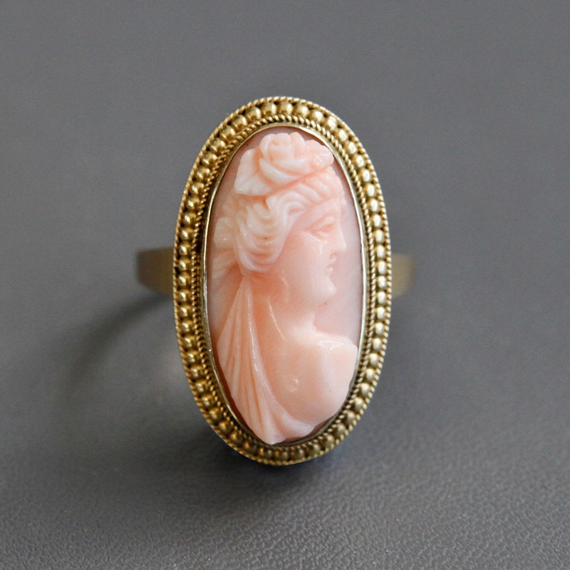 Vintage Cameo Ring - Etsy